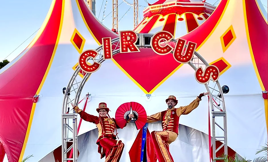 Circus Lena | Countryside Mall